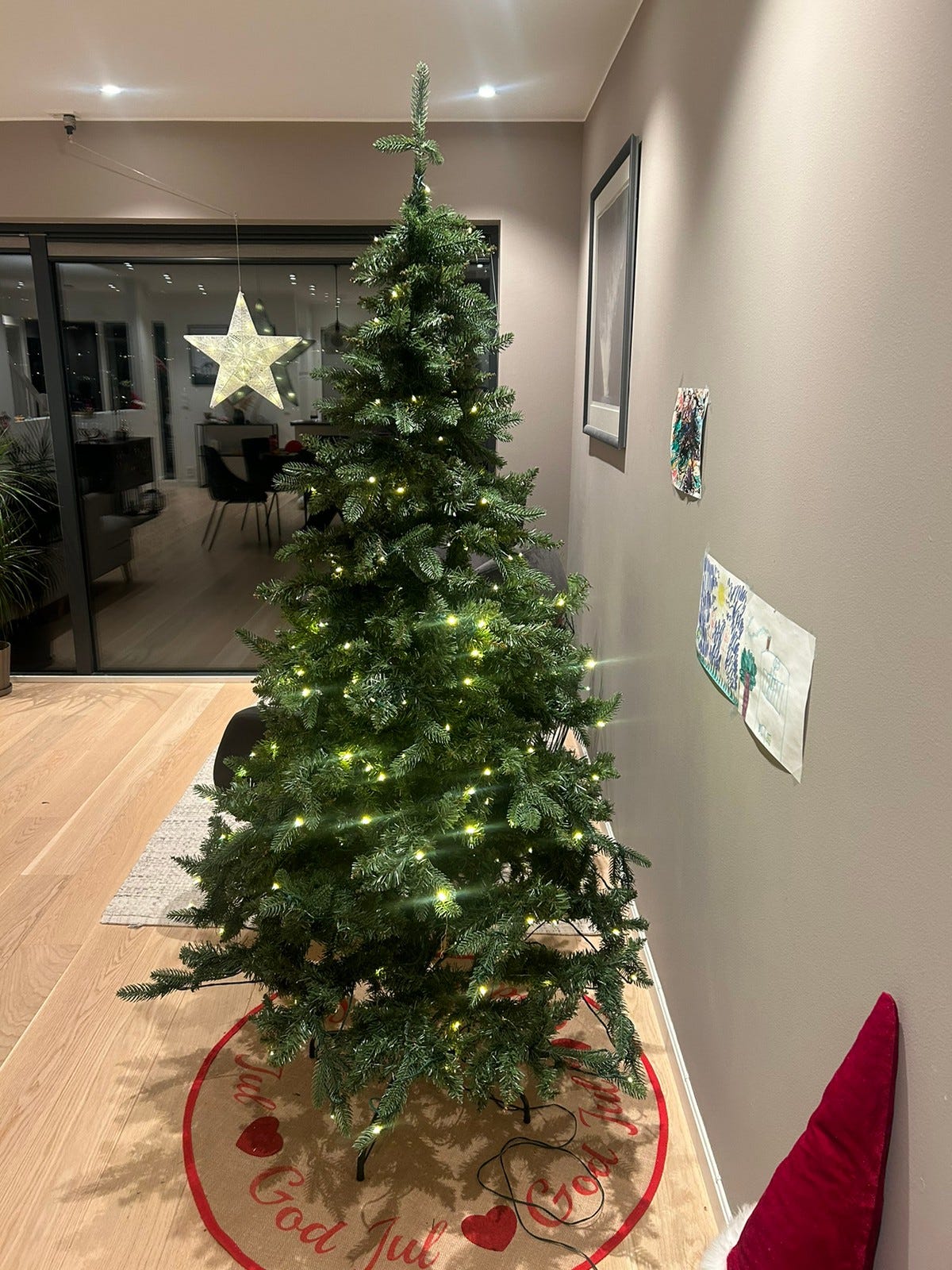 Juletre i plast | FINN-torget