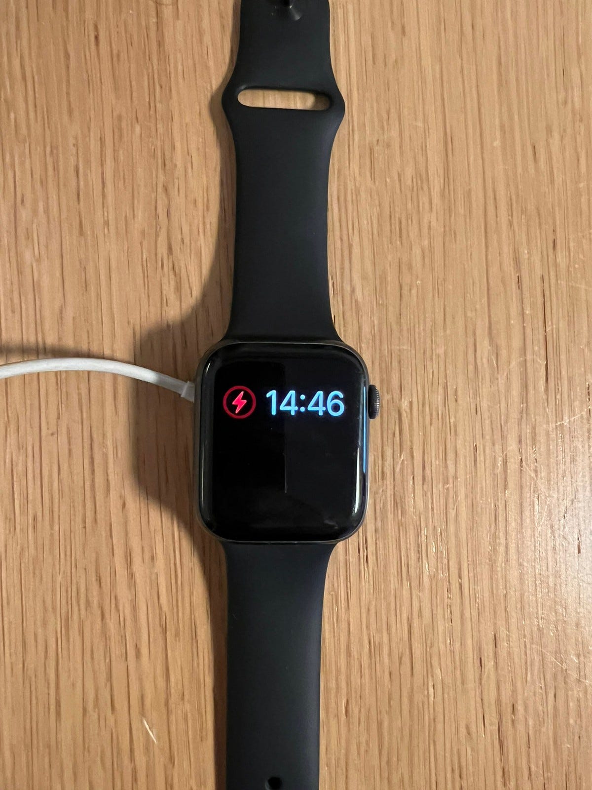 Apple Watch 5 + 4g SIM-kort | FINN-torget