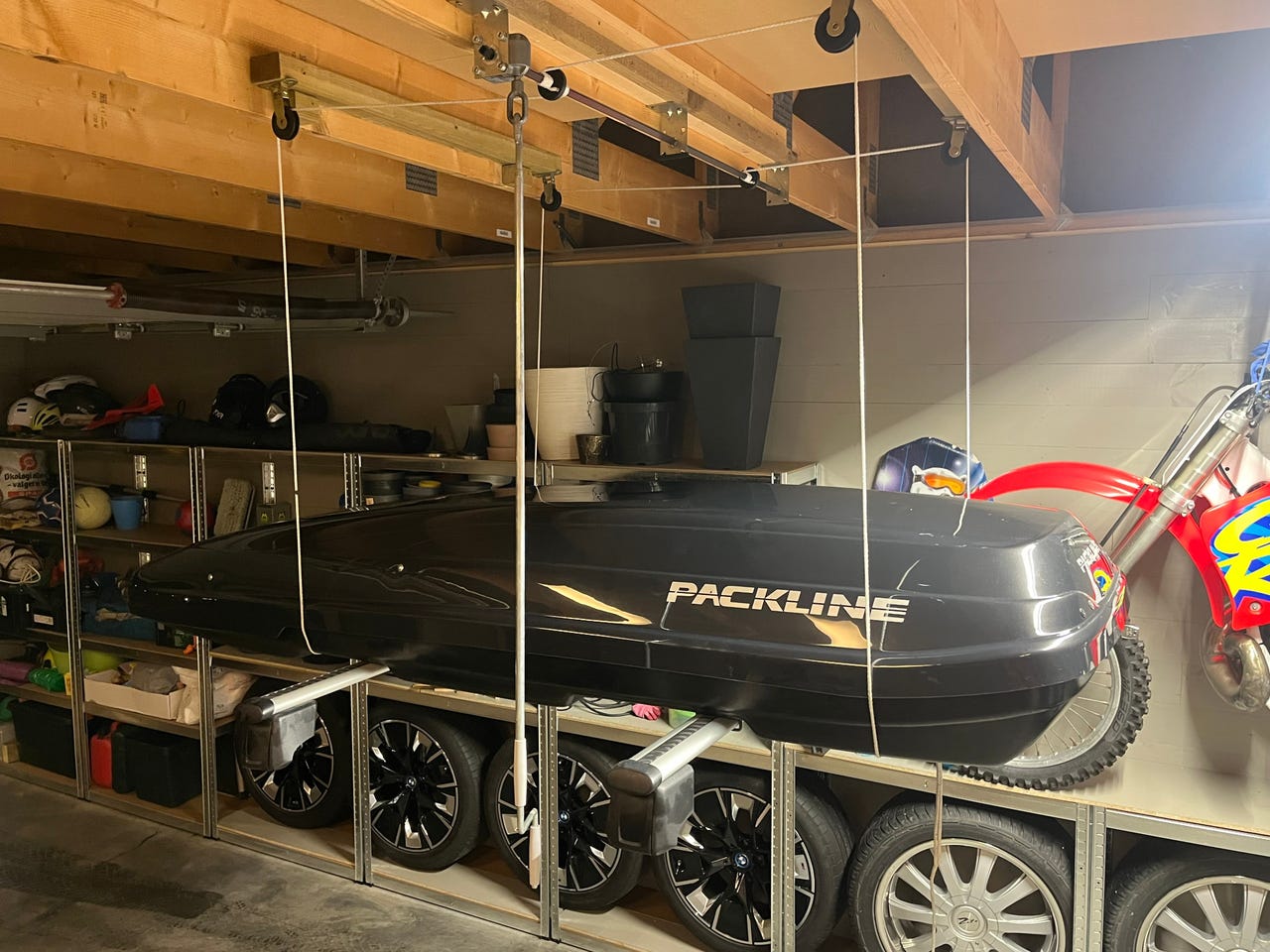 Packline skiboks med heis og takstativ til Audi | FINN-torget