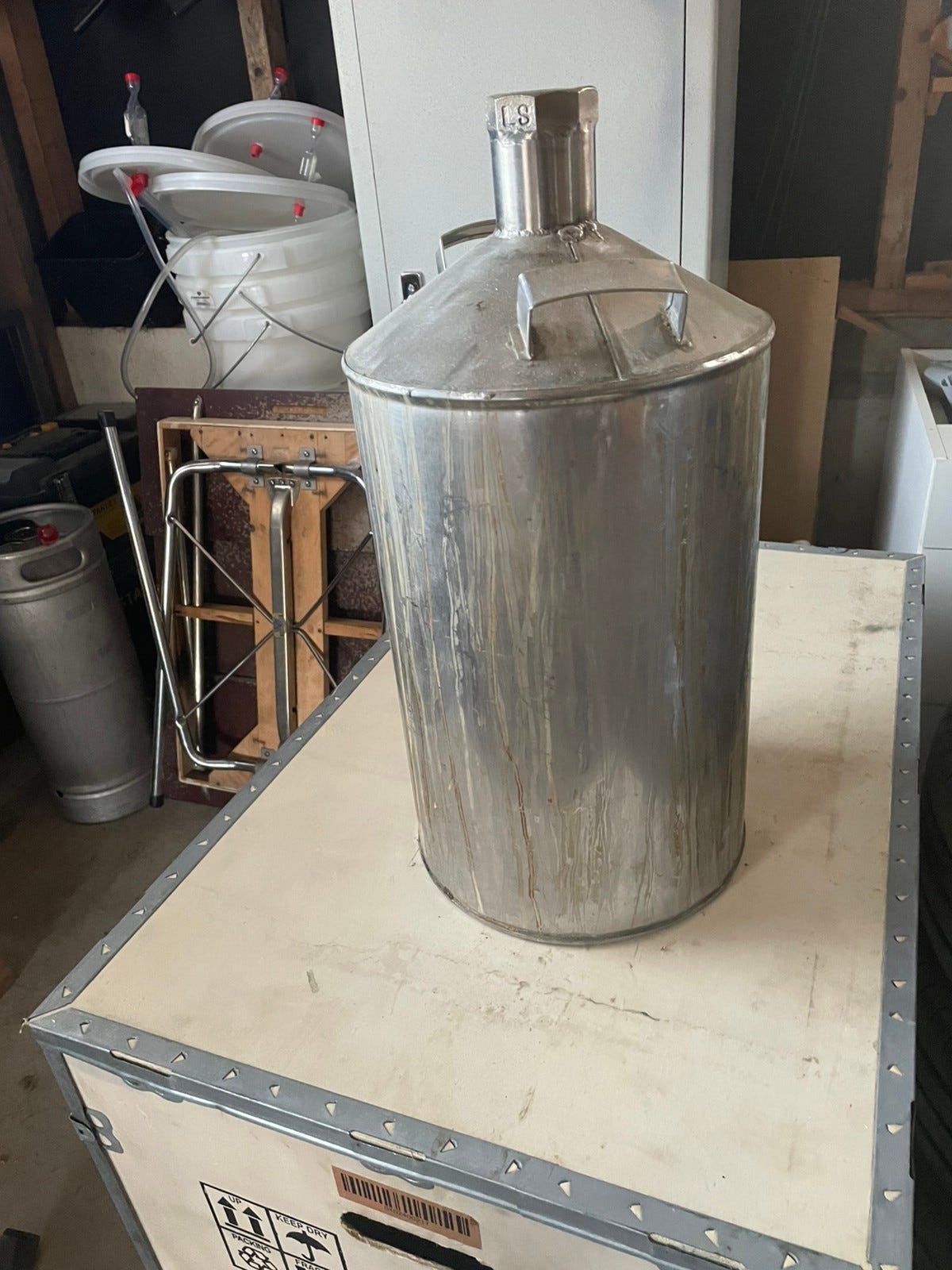 Rustfri beholder | FINN-torget