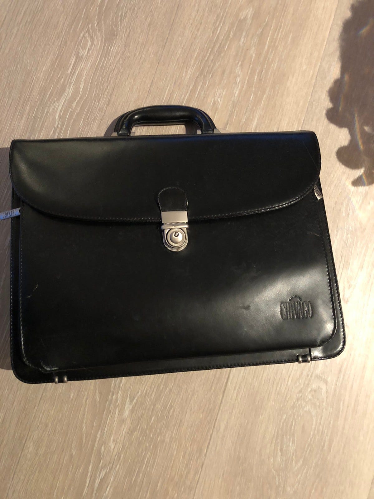 Stor PC-veske i lær | FINN-torget