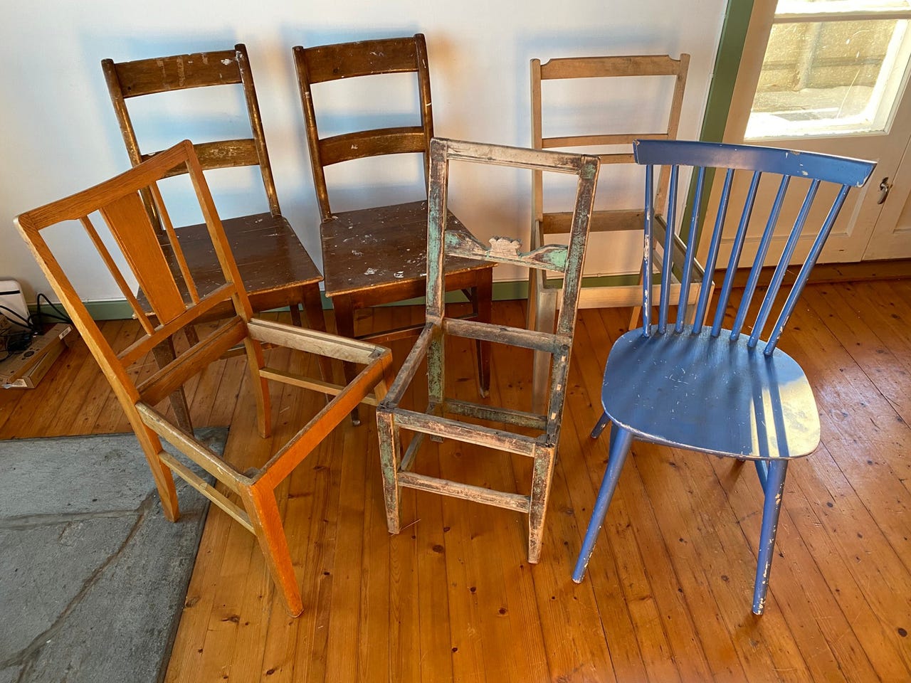 Stoler selges | FINN-torget