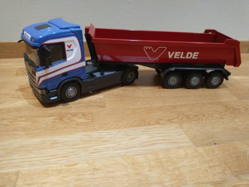 Stor VELDE lastebil/semi trailer | FINN-torget