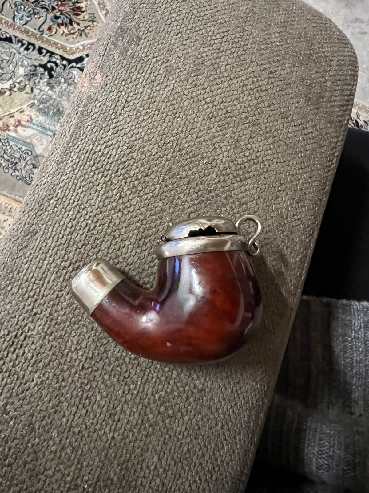 Pipehodet selges til røyk pipe | FINN-torget