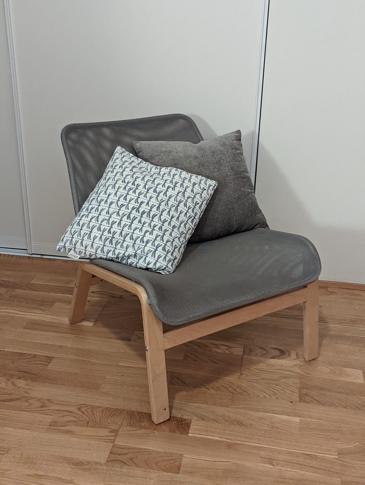 Moderne IKEA-lenestol NOLMYRA | FINN-torget