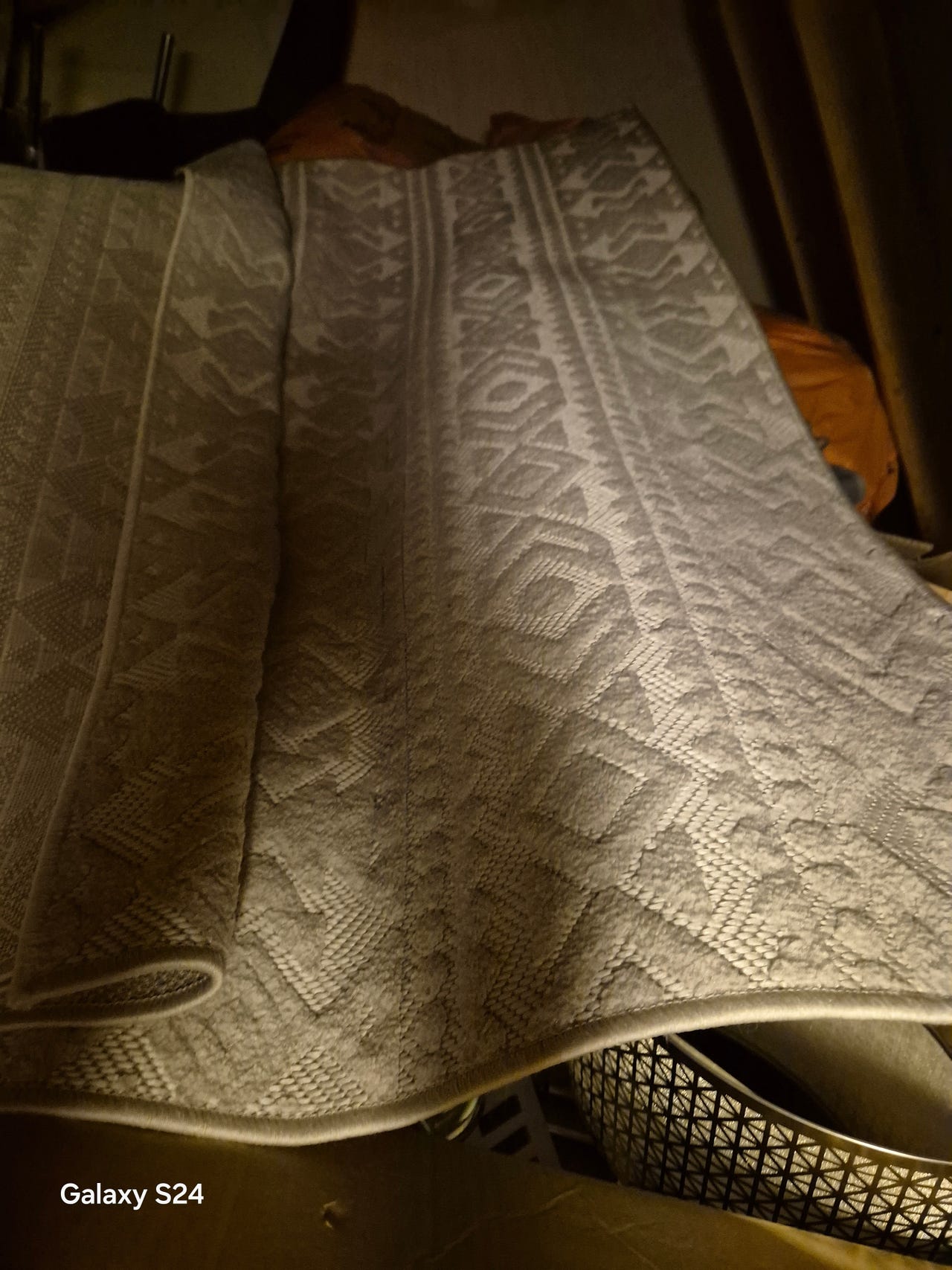 Rusta teppe | FINN-torget