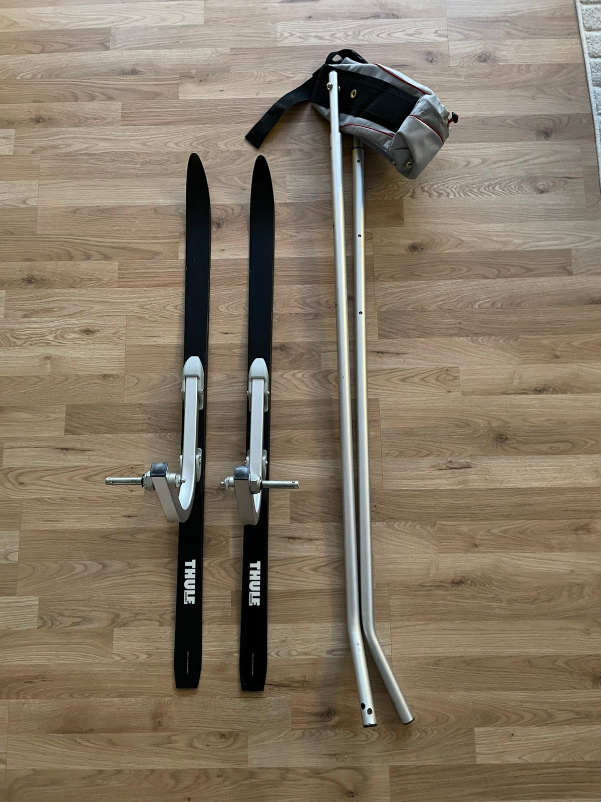 Thule ski kit | FINN-torget