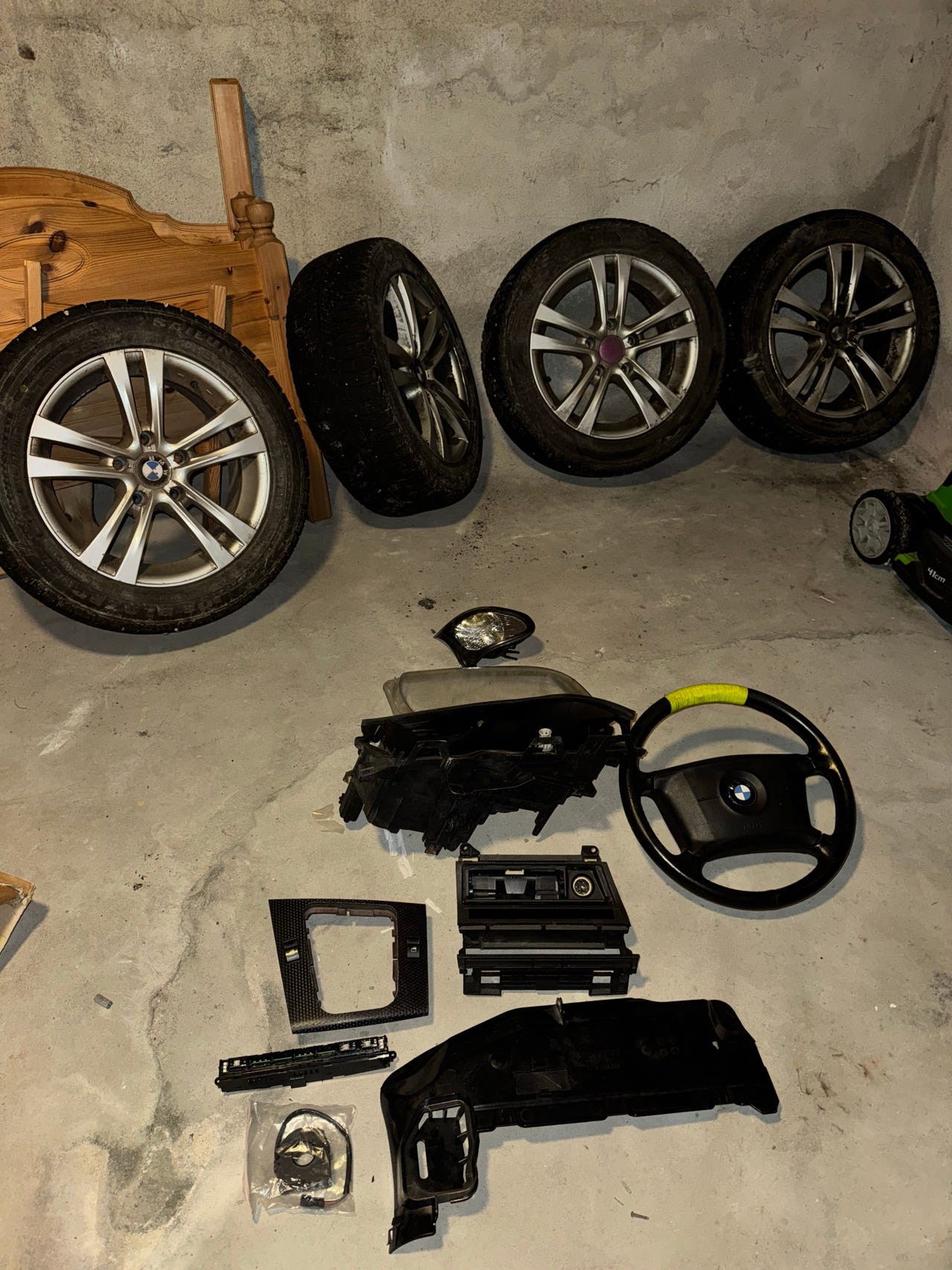 Dekk, felger og diverse bmw deler | FINN-torget