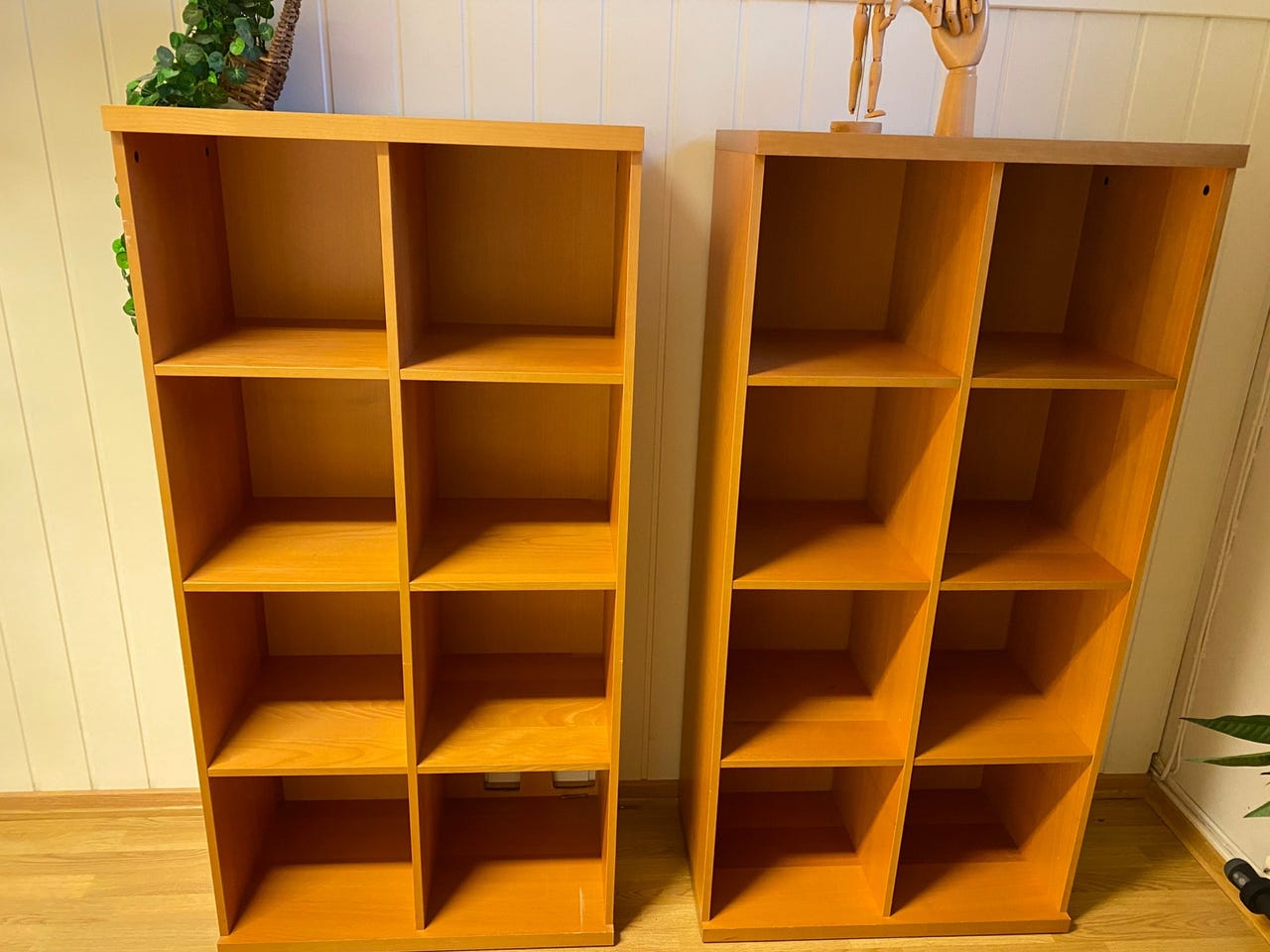 2 hyller med god oppbevaringsplass! | FINN-torget