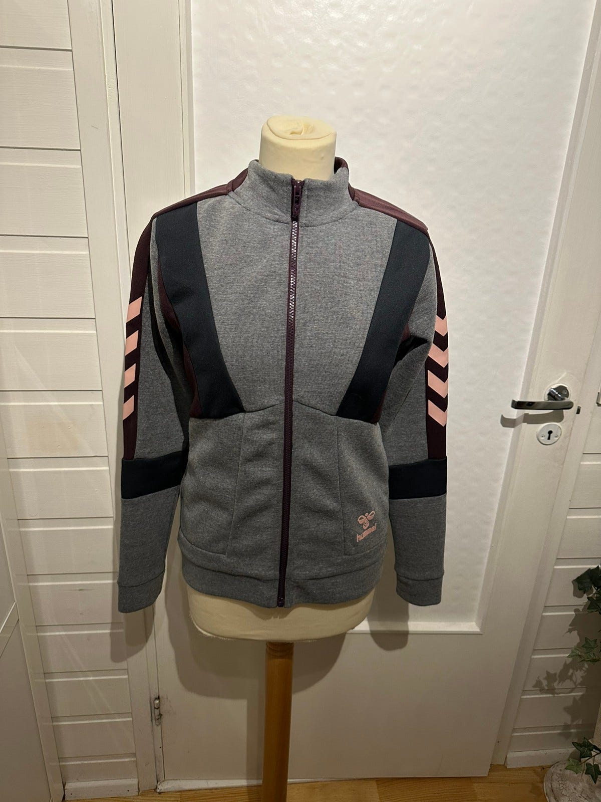 Hummel zip-genser | FINN-torget