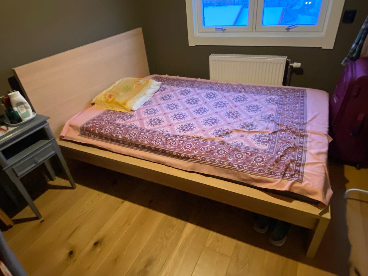 Ikea malm seng selges billig. Kan hentes 31.01.2025 reservert | FINN-torget