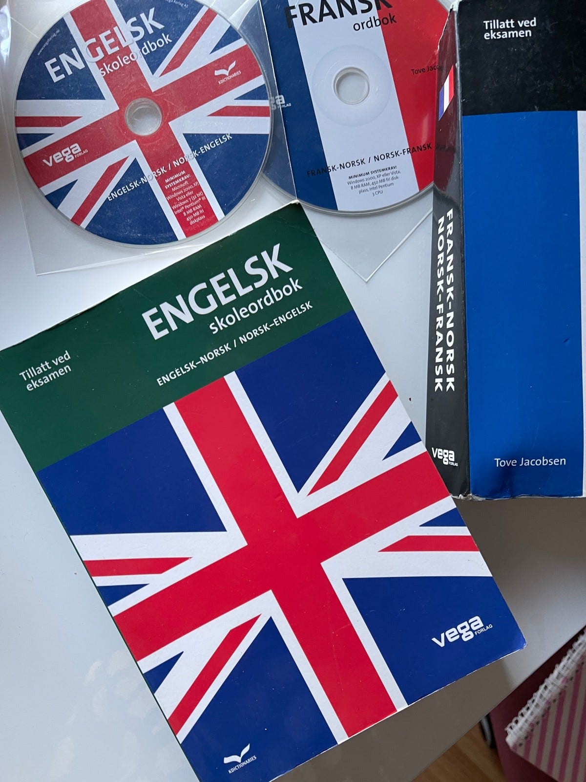 Engelsk ordbok (som ny) | FINN-torget