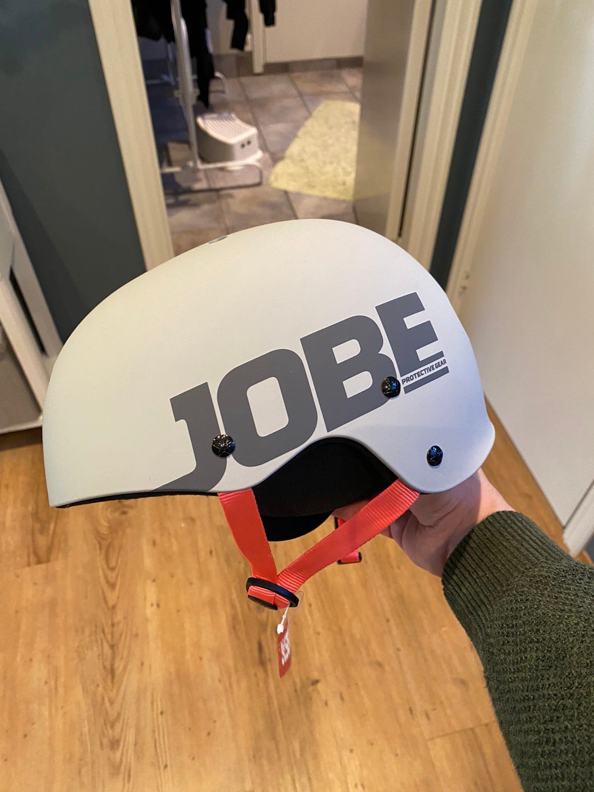 Jobe slam helmet grey | FINN-torget