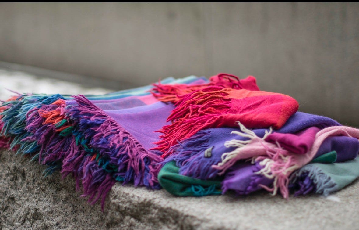 Sigrun Berg skjerf ønskes kjøpt | FINN-torget