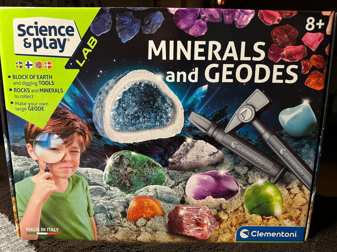 Science & Play Minerals And Geodes | FINN-torget