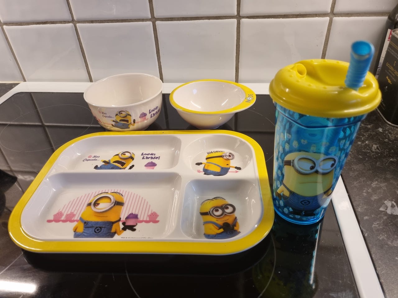Minions barne servise | FINN-torget