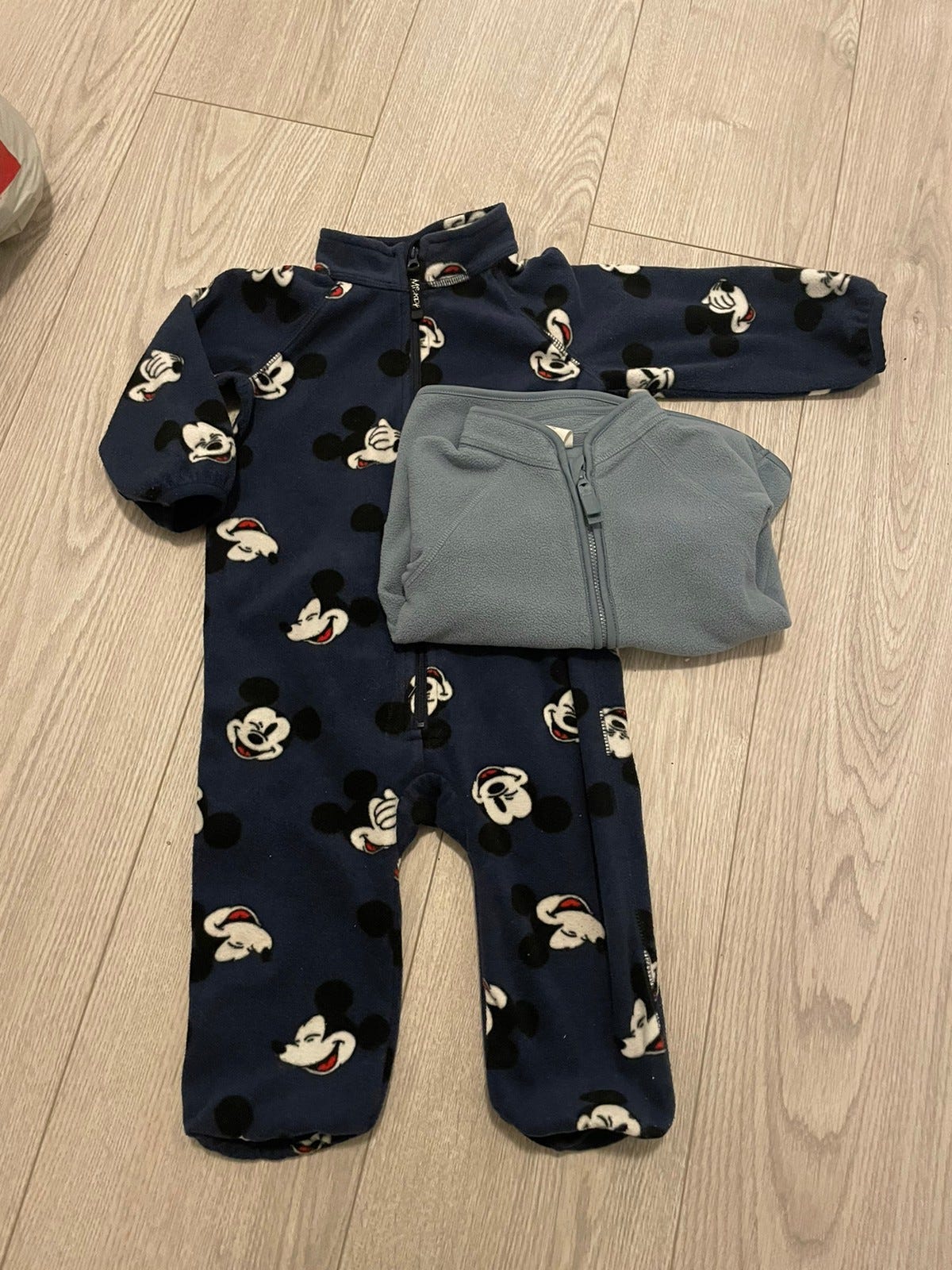 Fleece dress og fleece jakke str 80 | FINN-torget