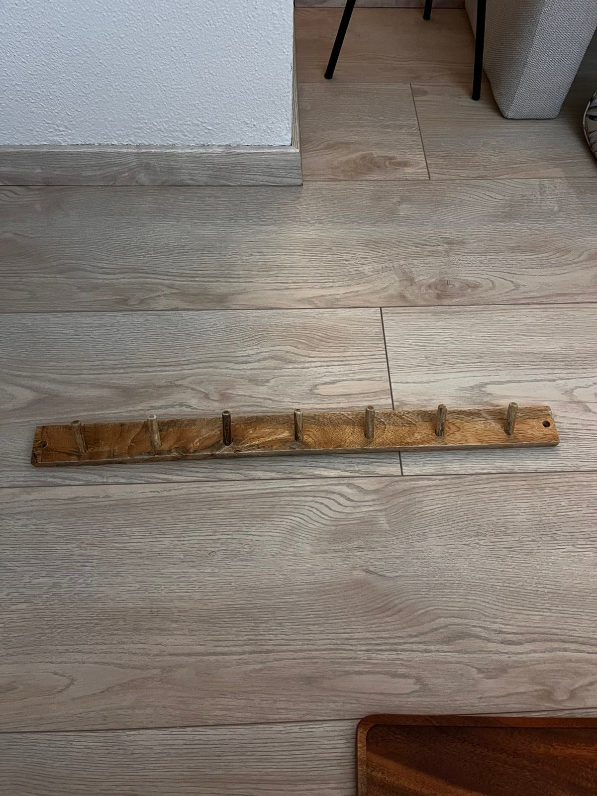 Knaggrekke i tre 61 cm | FINN-torget