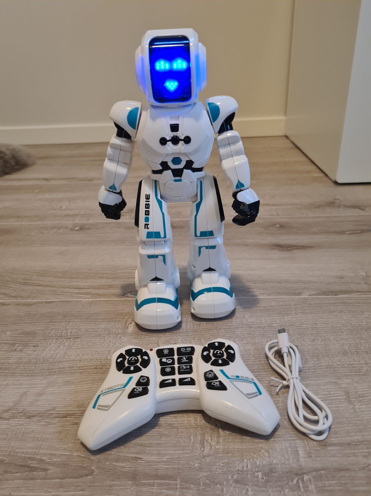 Xtrem Bots Robbie robot | FINN-torget