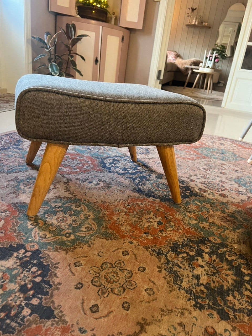 Grå puff/krakk | FINN-torget