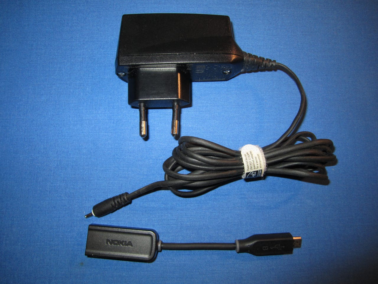 Nokia AC-8E strømforsyning med Nokia CA-146c microusb overgang | FINN ...