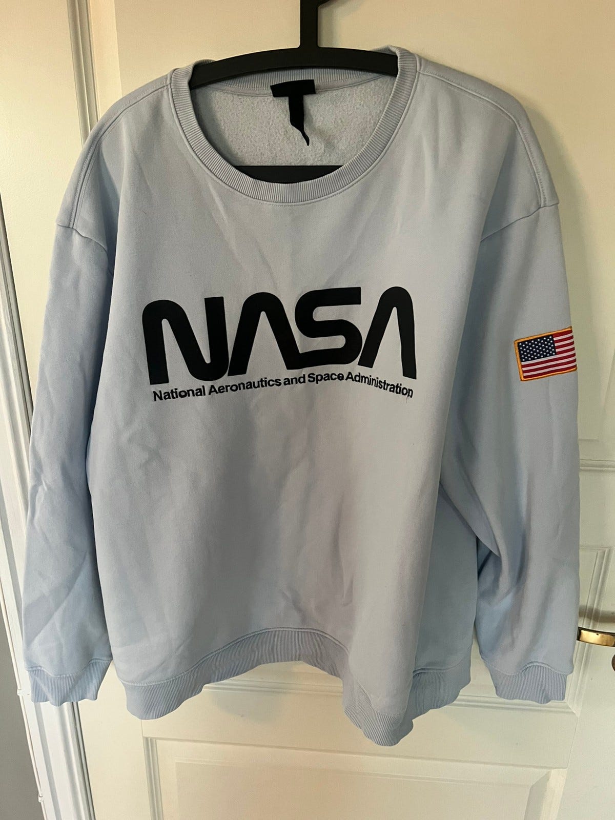 Nasa genser fra H&M | FINN-torget