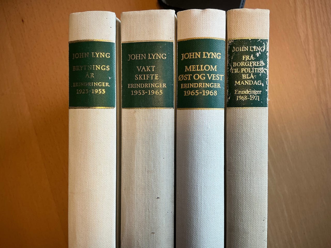 JOHN LYNG sine erindrings bøker | FINN-torget