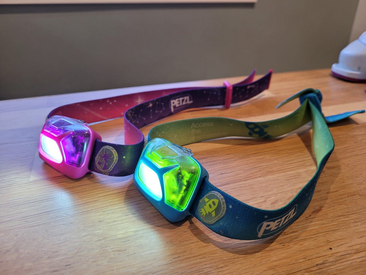 Petzl Tikkid hodelykt for barn | FINN-torget