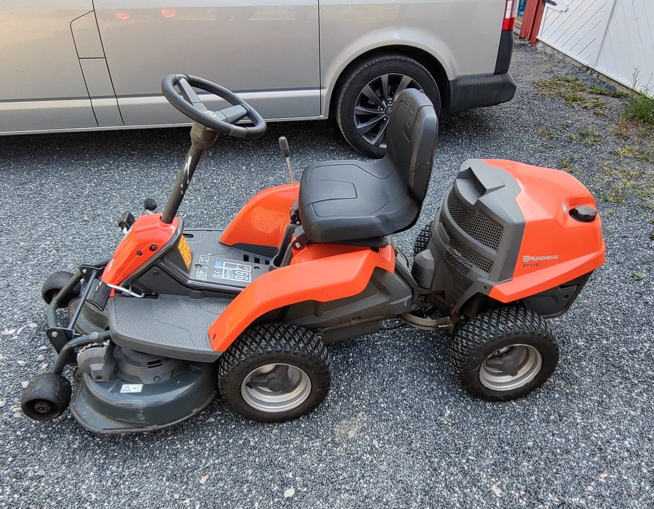 Husqvarna R111B Rider gressklipper/sitteklipper selges. | FINN-torget