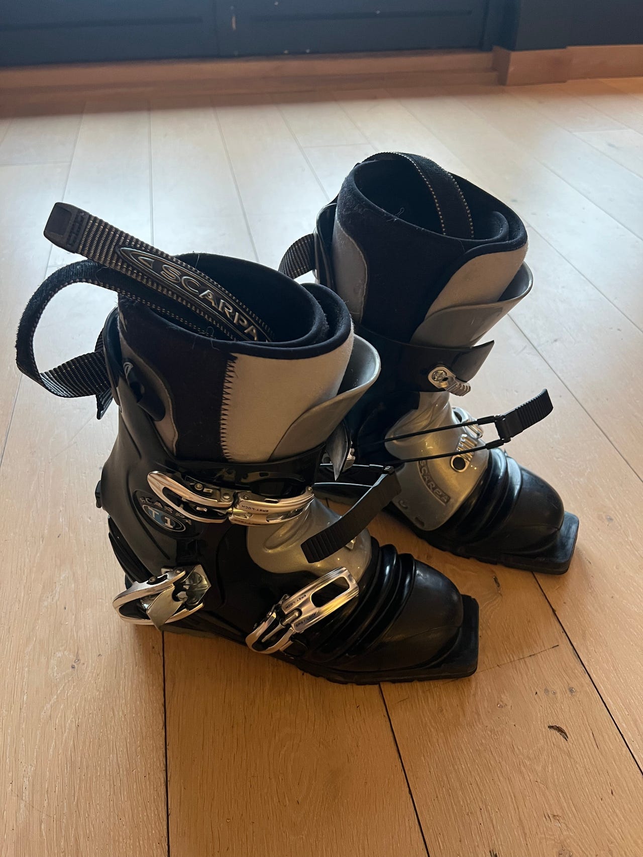Telemark skistøvler Scarpa T1, str43 | FINN-torget