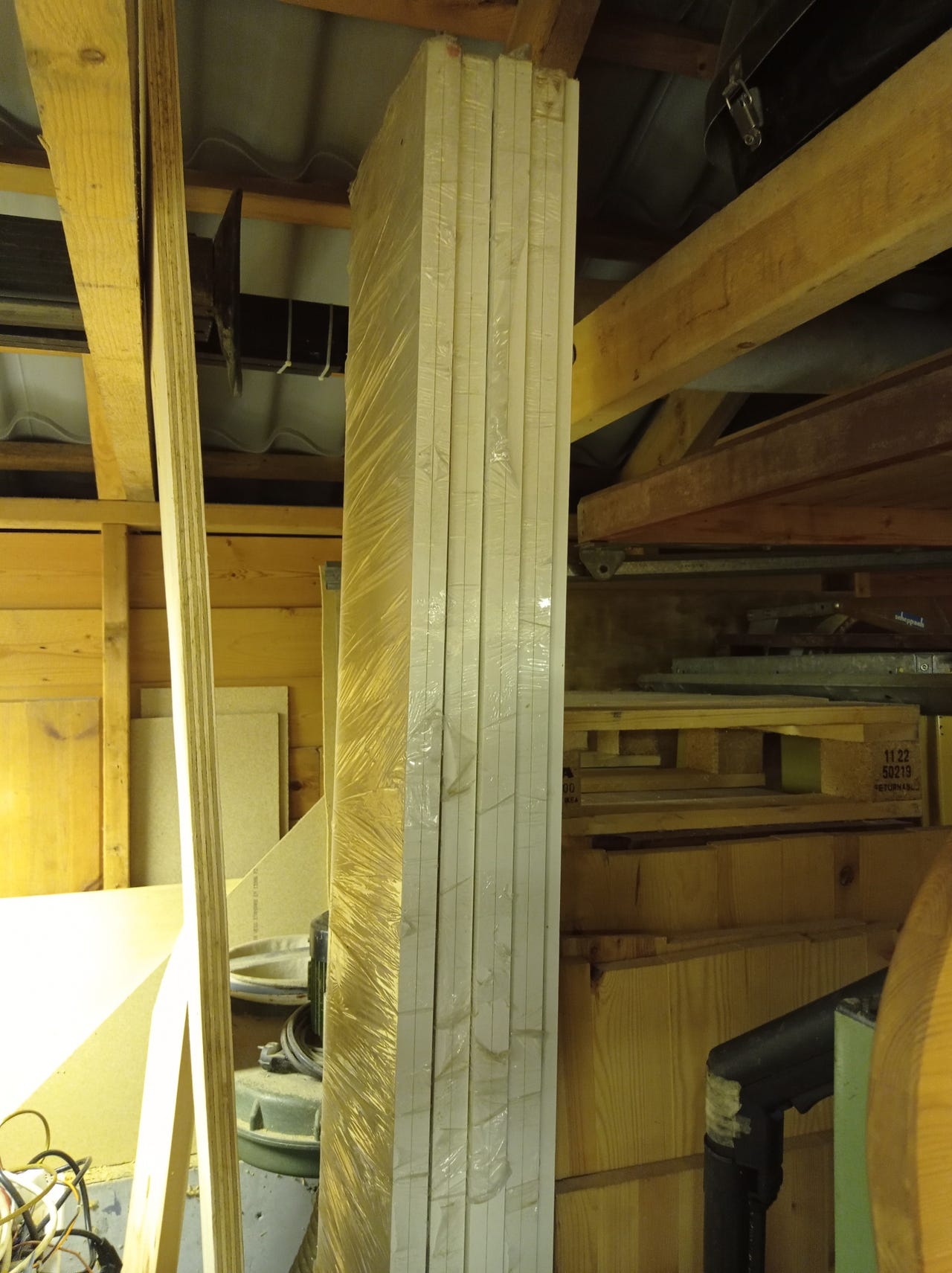 Hvite hylleplater/hobbyplater | FINN-torget