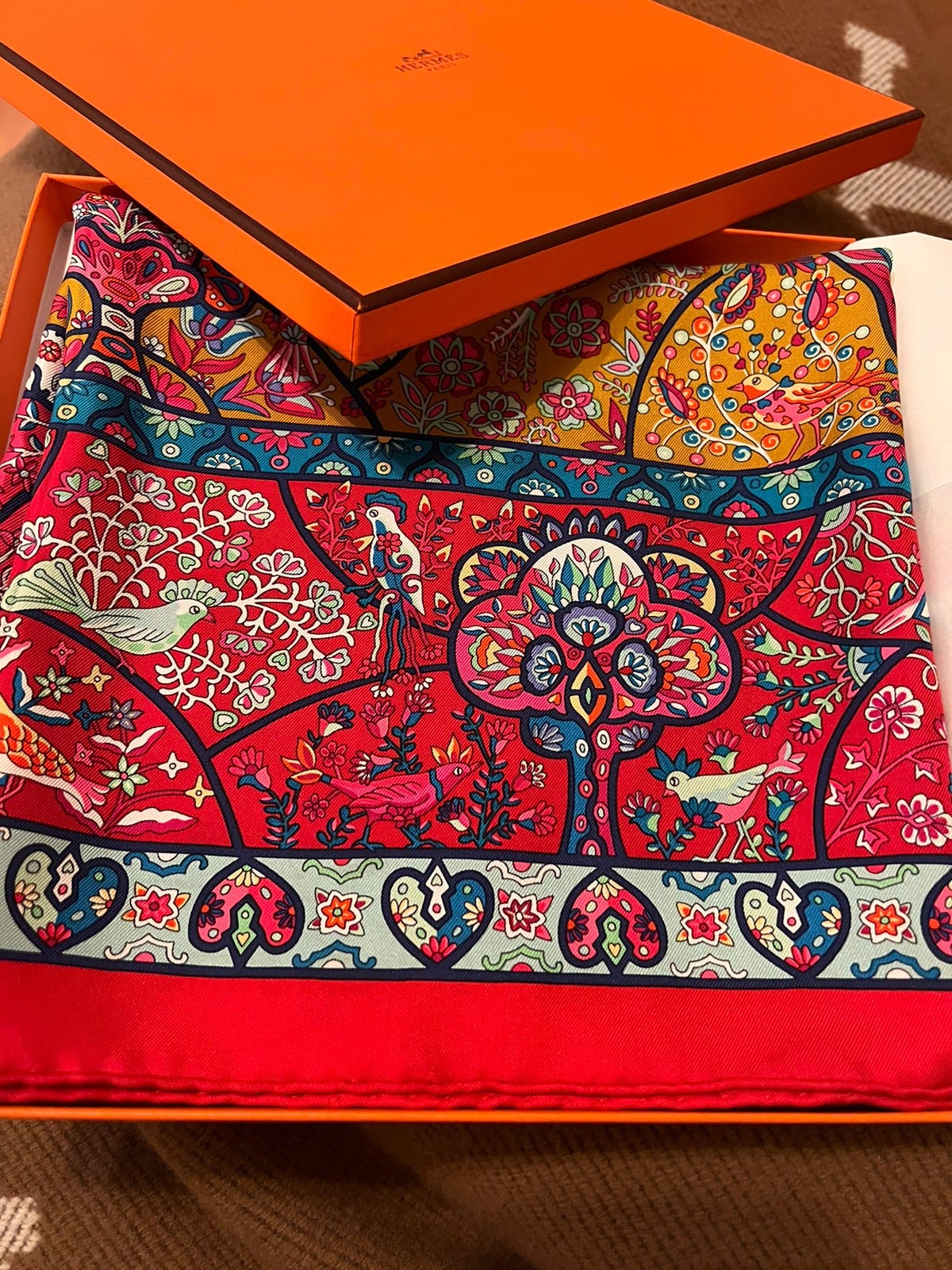 Hermes skjerf i silke | FINN-torget