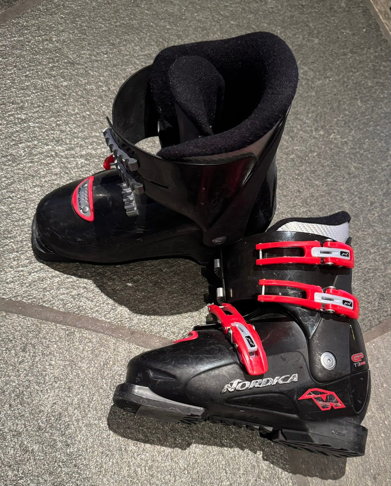 Slalomsko 260mm barn (ca str 33-34) | FINN-torget