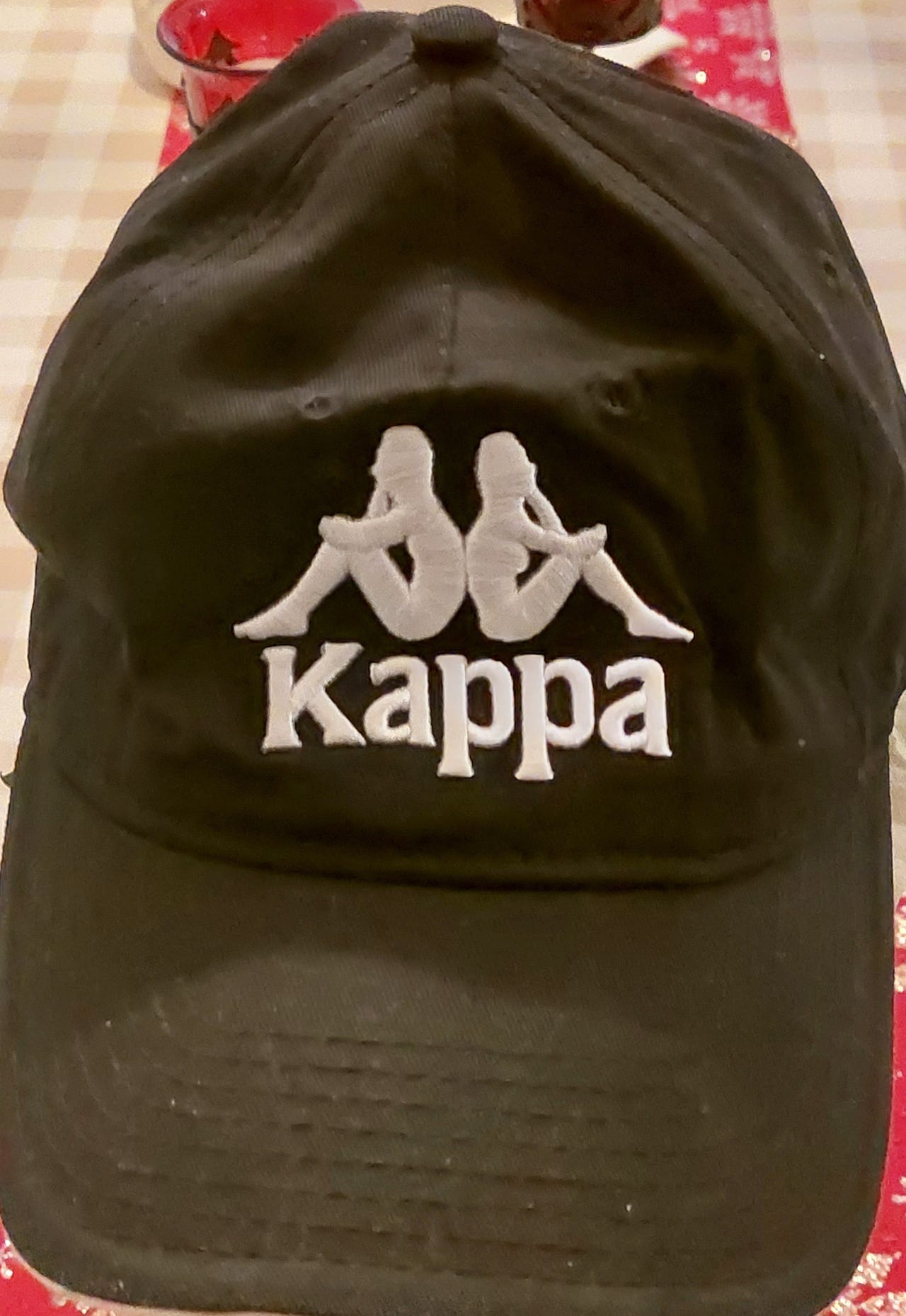 Helt ny kappa caps til salgs kr 150. | FINN-torget