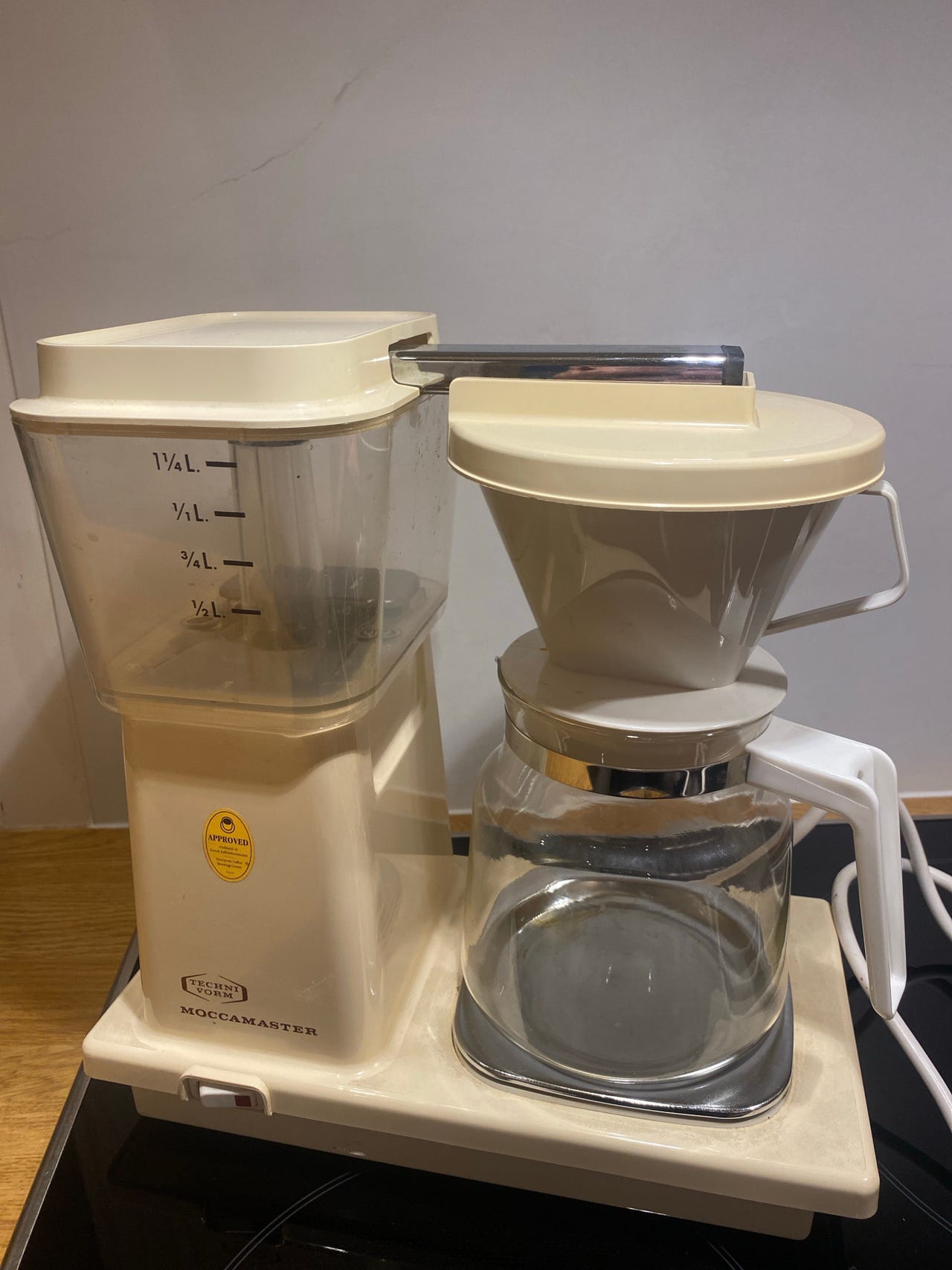 Hvit Moccamaster selges | FINN-torget