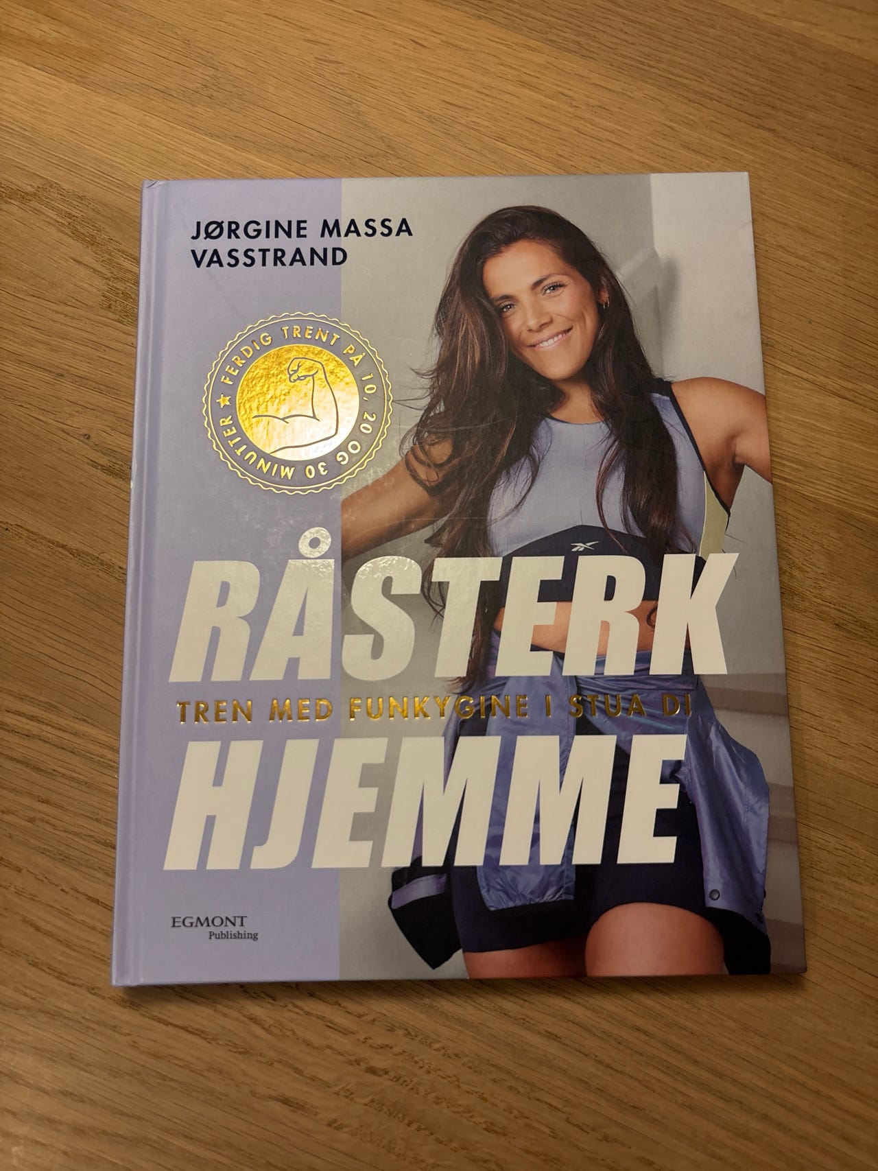 Funkygine-bok - Råsterk Hjemme | FINN-torget