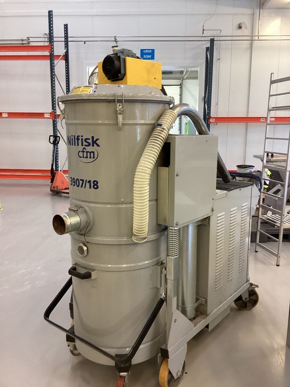 Støvsuger Nilfisk 3907/18 | FINN-torget