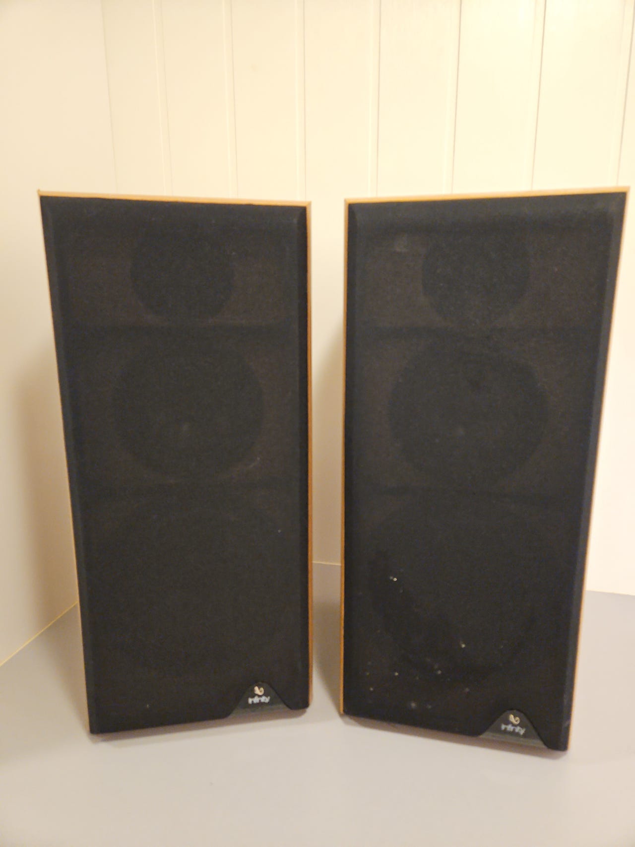 Infinity Reference 41i høgtalerar | FINN-torget