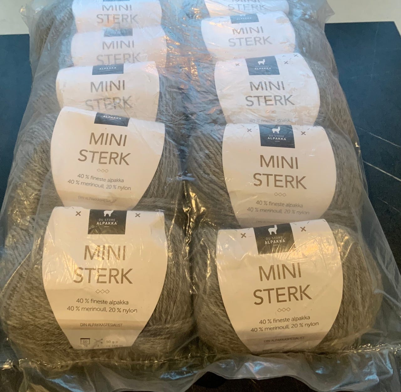 Mini Sterk 10 nøster 822 Gråmelert | FINN-torget