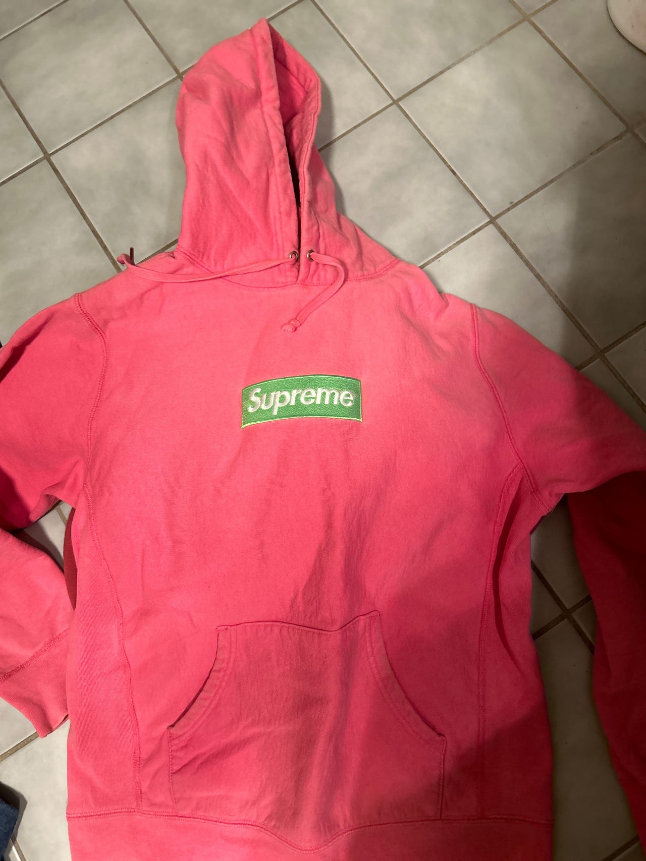 Supreme magenta green bogo | FINN-torget
