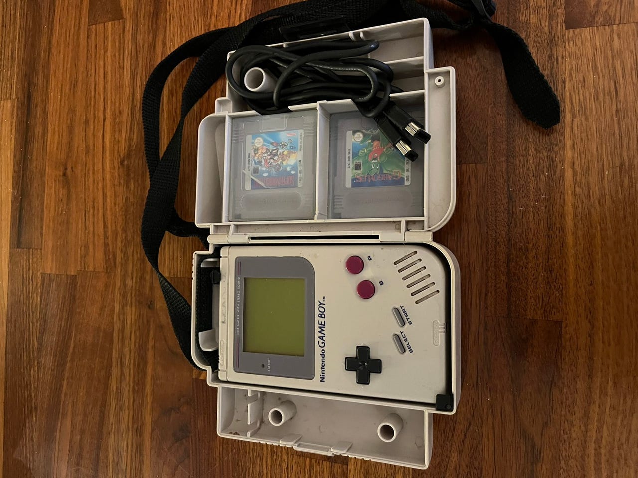 Original Nintendo Gameboy, flere spill og Portable carry-all by Nexoft ...