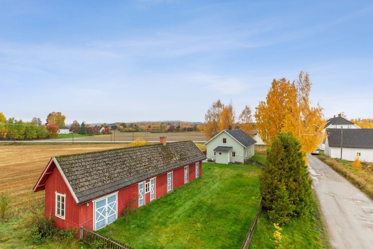 Sjarmerende og koselig liten enebolig med kort vei til Flisa sentrum ...