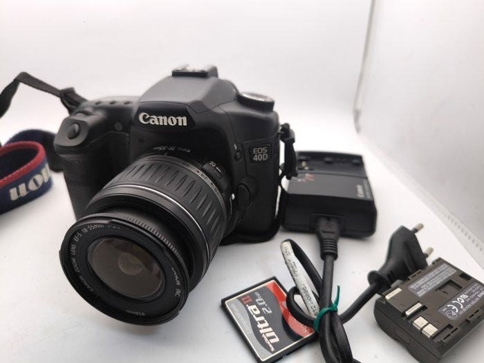 Canon EOS 40D SLR-Digitalkamera (10 Megapixel, Live-View) mit Canon M ...
