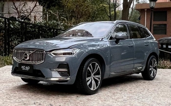 Paudi Model 1:18 - Modellbil - Volvo XC60 - R-Design - 2022 | FINN-torget