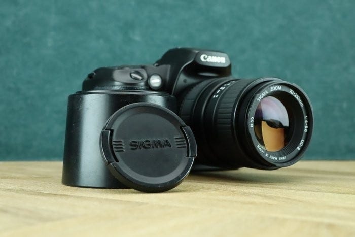 Canon EOS D30 with 70-210mm 1:4-5.6 Sigma Zoom Lens Digitalt ...