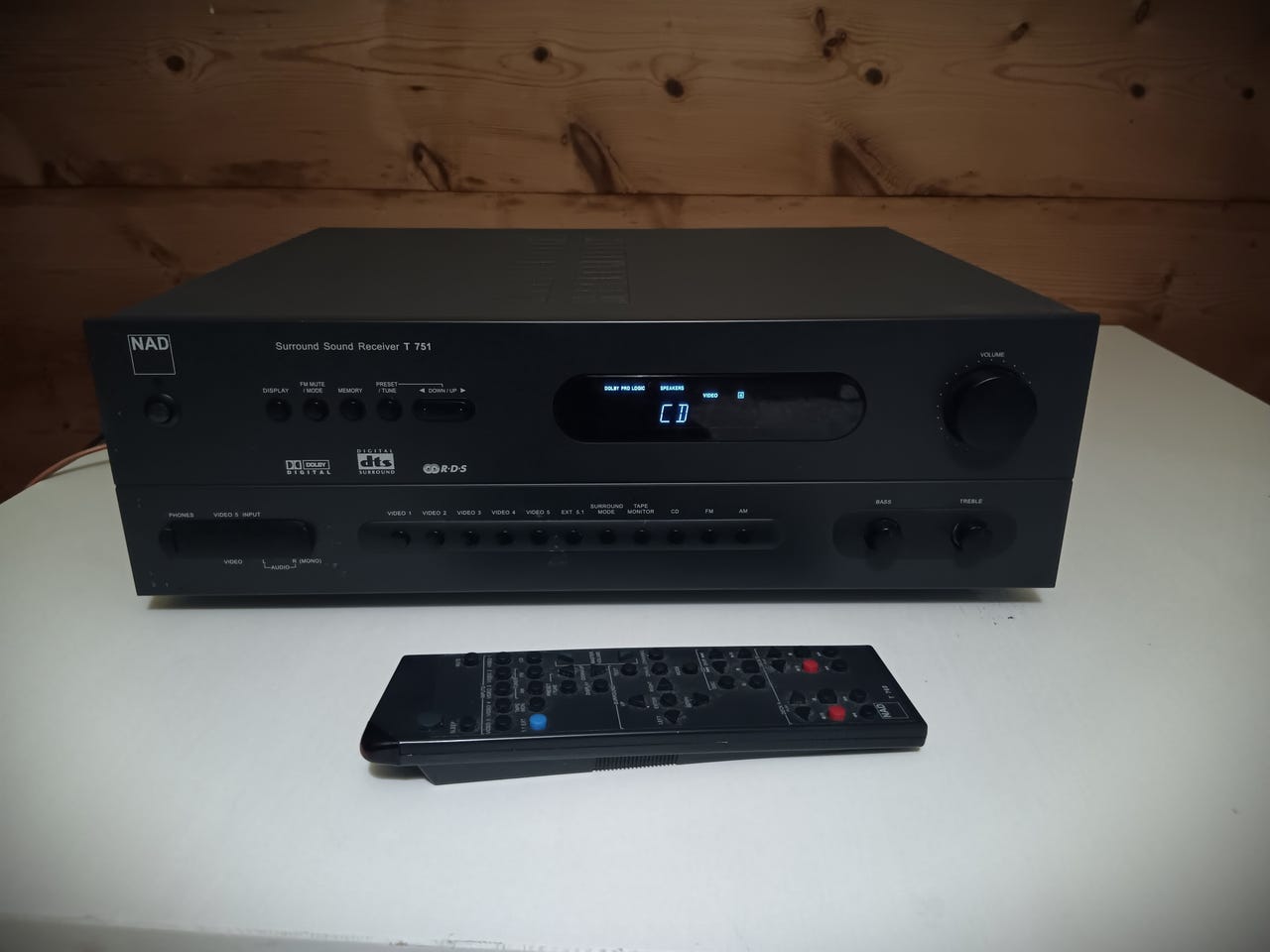 NAD T751 Surround Sound Receiver | FINN-torget