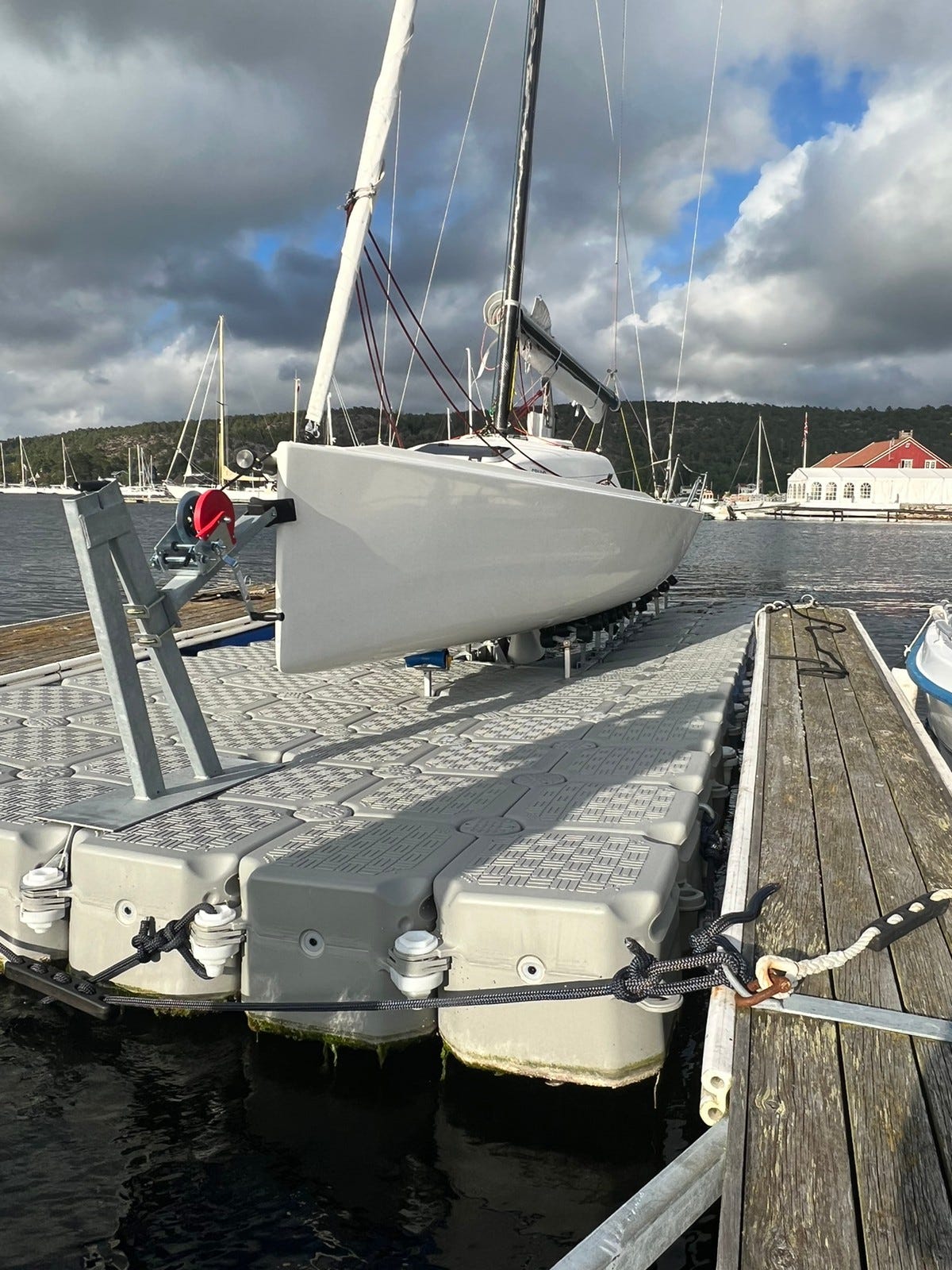 Versadock DrySail flytebrygge for J-70 / Melges seilbåt | FINN torget