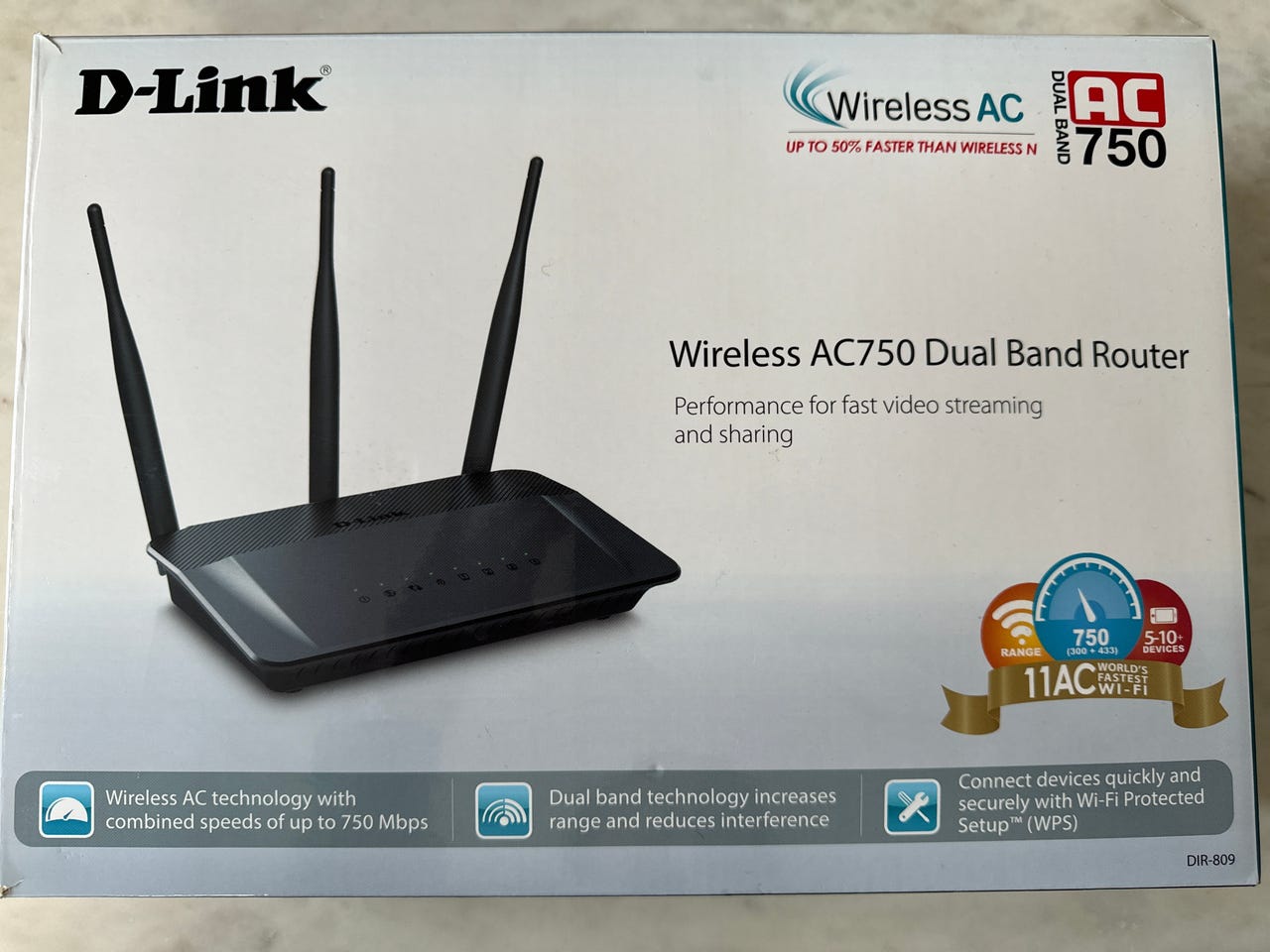 D-Link DIR-809 Wireless AC750 Dual Band Router | FINN-torget