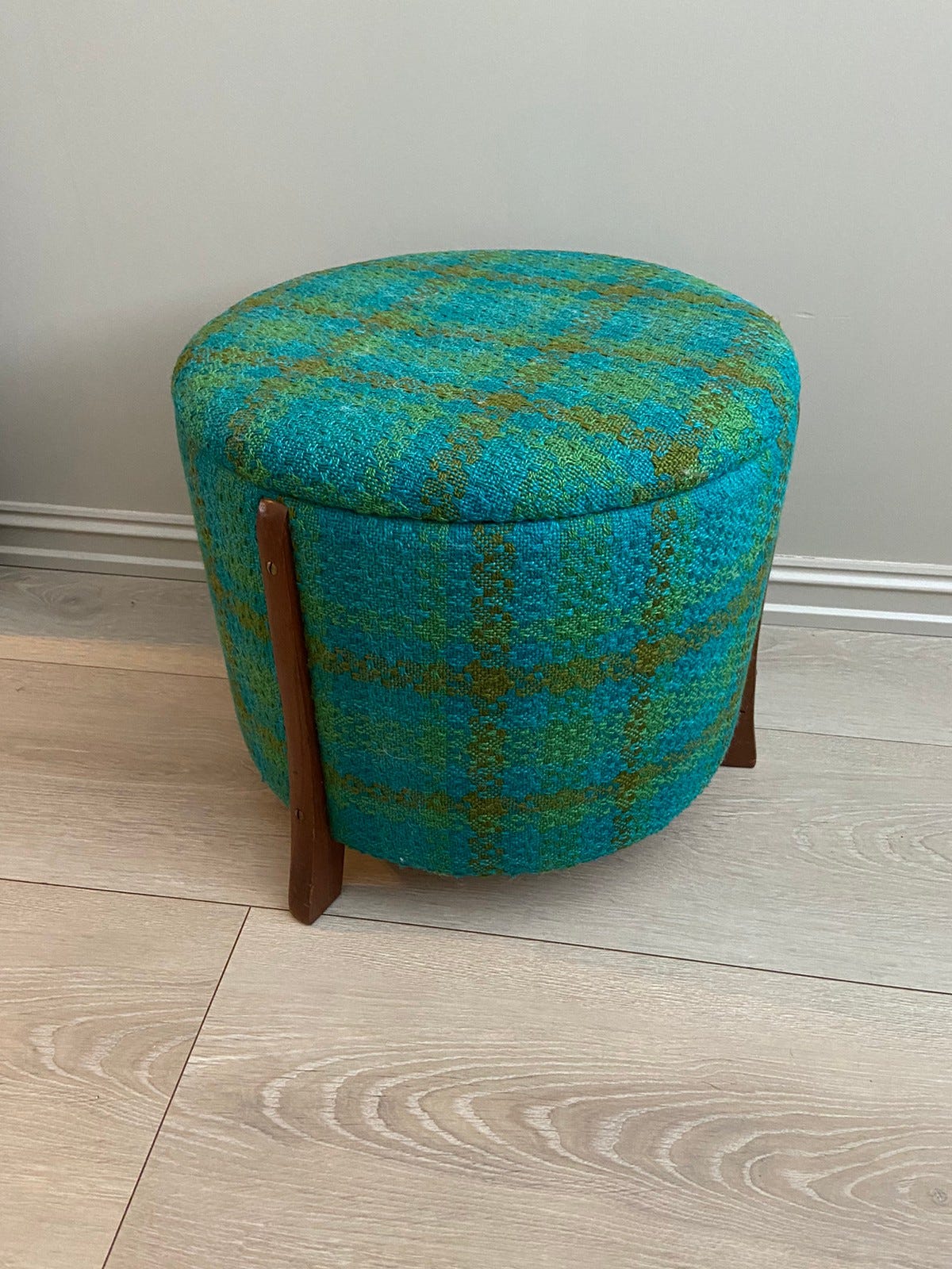 Puff med oppbevaring | FINN torget