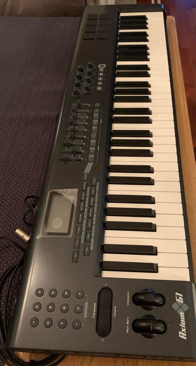 Flott M-Audio Axiom 61 Keyboard selges | FINN torget